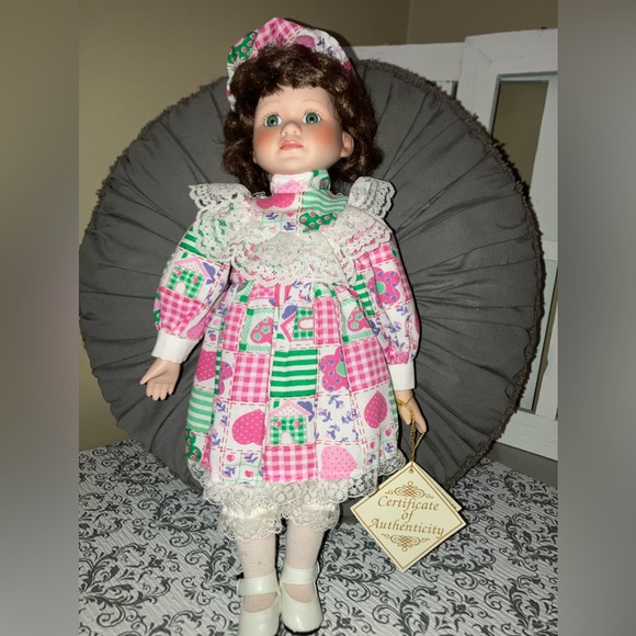 soft expressions | Other | Soft Expressions Porcelain Doll | Poshmark
